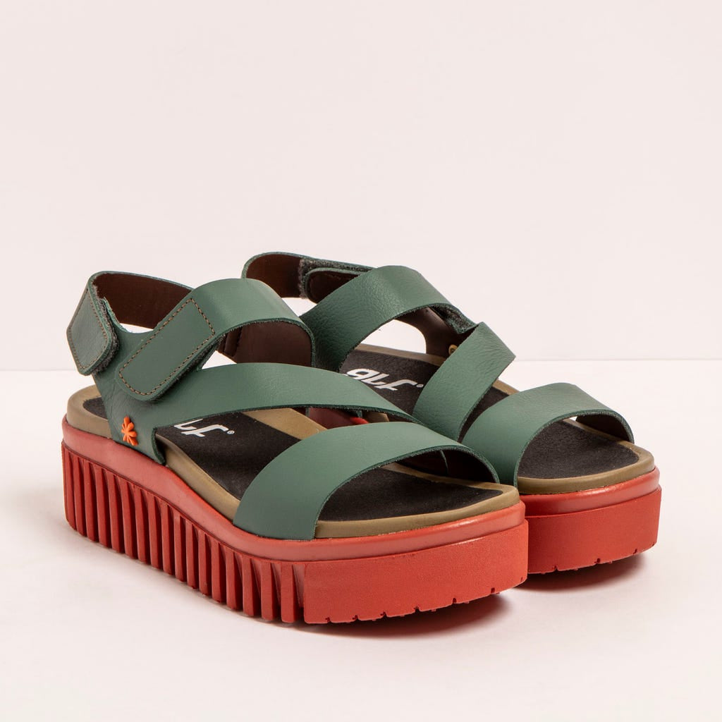 Brighton Cross Strap– Market Street Shoes